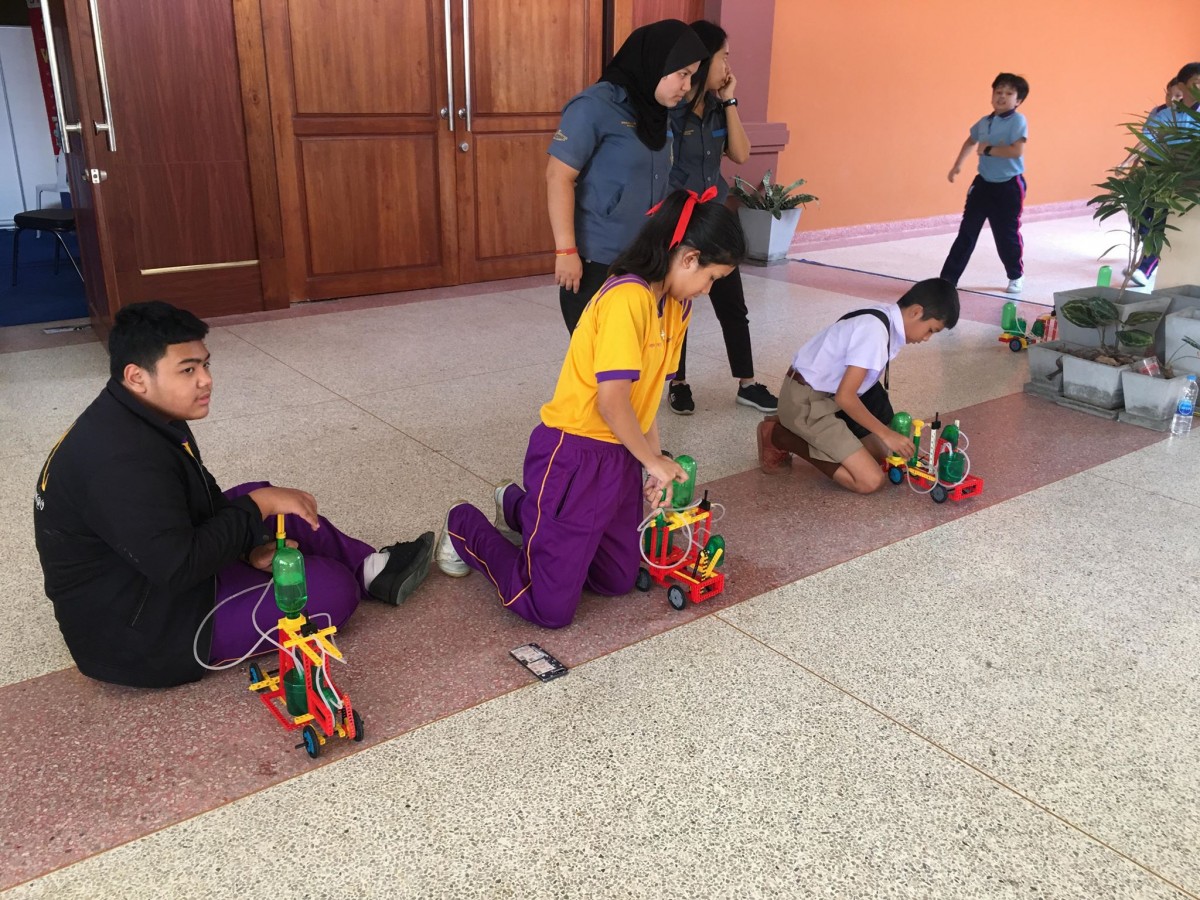 คณะวิทยาศาสตร์และเทคโนโลยี ร่วมกับคณะเทคโนโลยีอุตสาหกรรม และ บริษัท ...